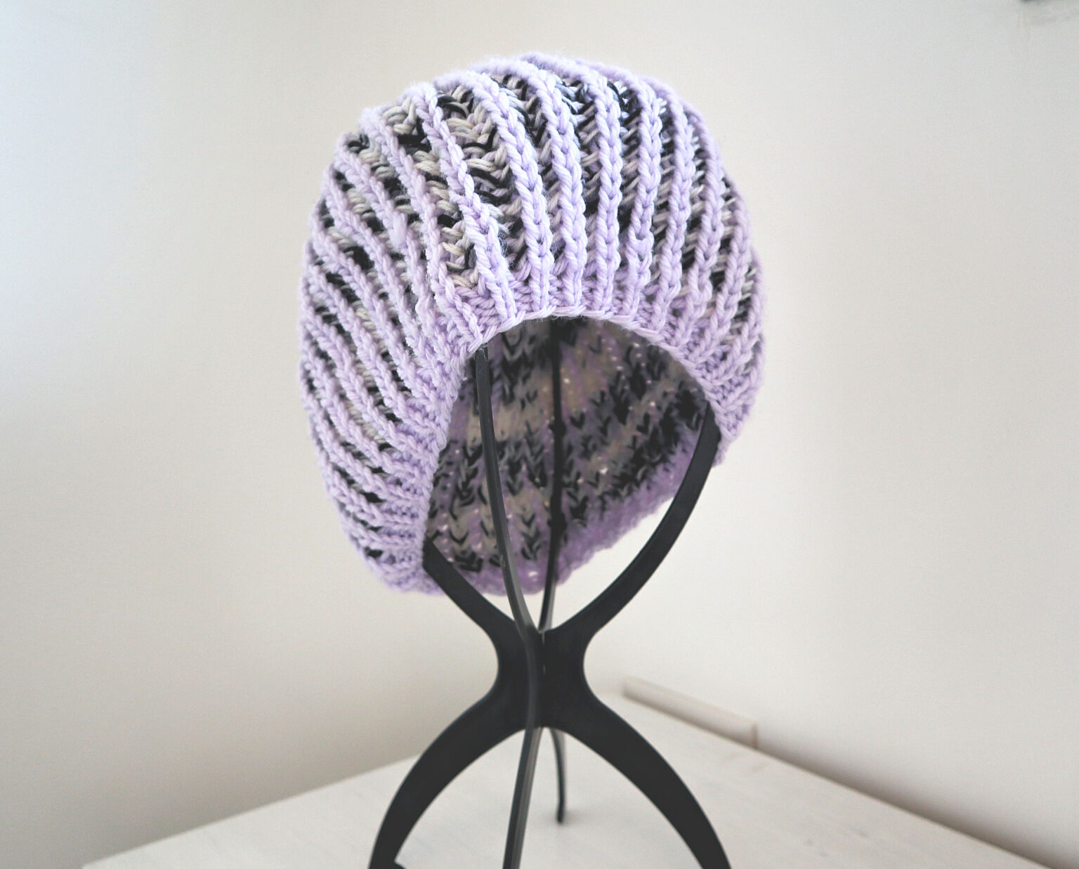 Two Color Fisherman’s Rib Beanie – Knit Hat Pattern – The Snugglery