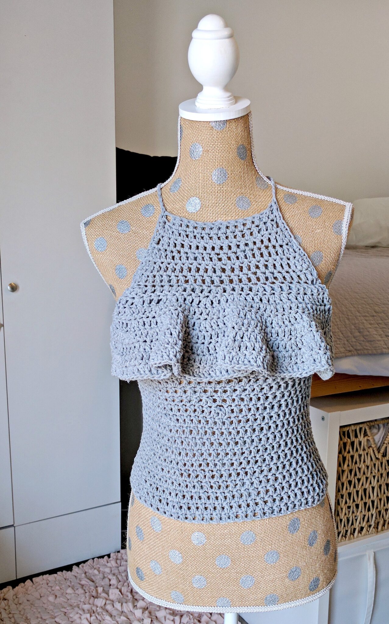 Ruffle Halter Tank – Crochet Top Pattern – The Snugglery
