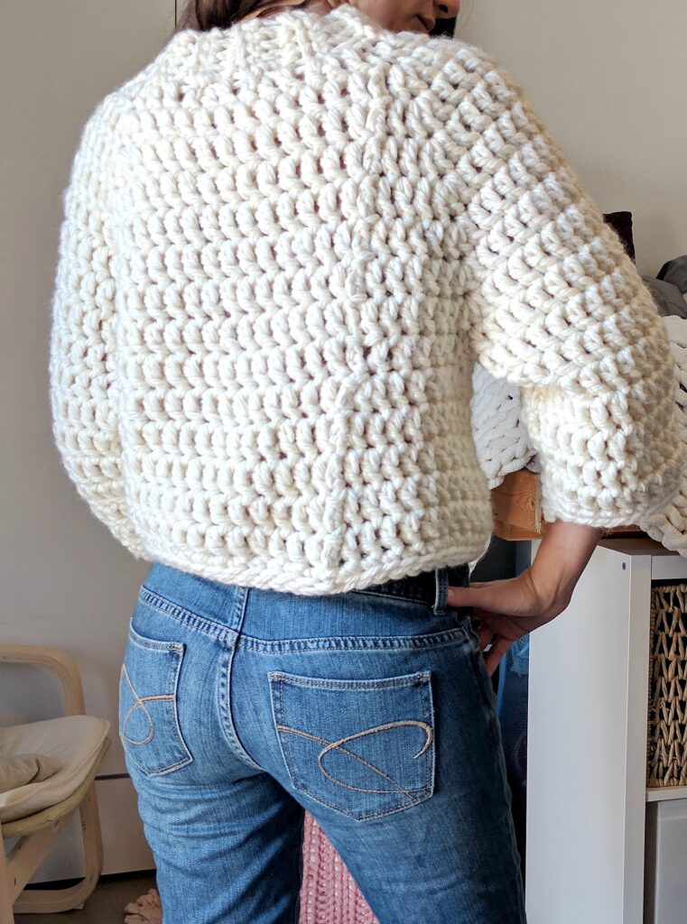 Chunky Cropped Raglan Sweater - Crochet Sweater Pattern - The Snugglery