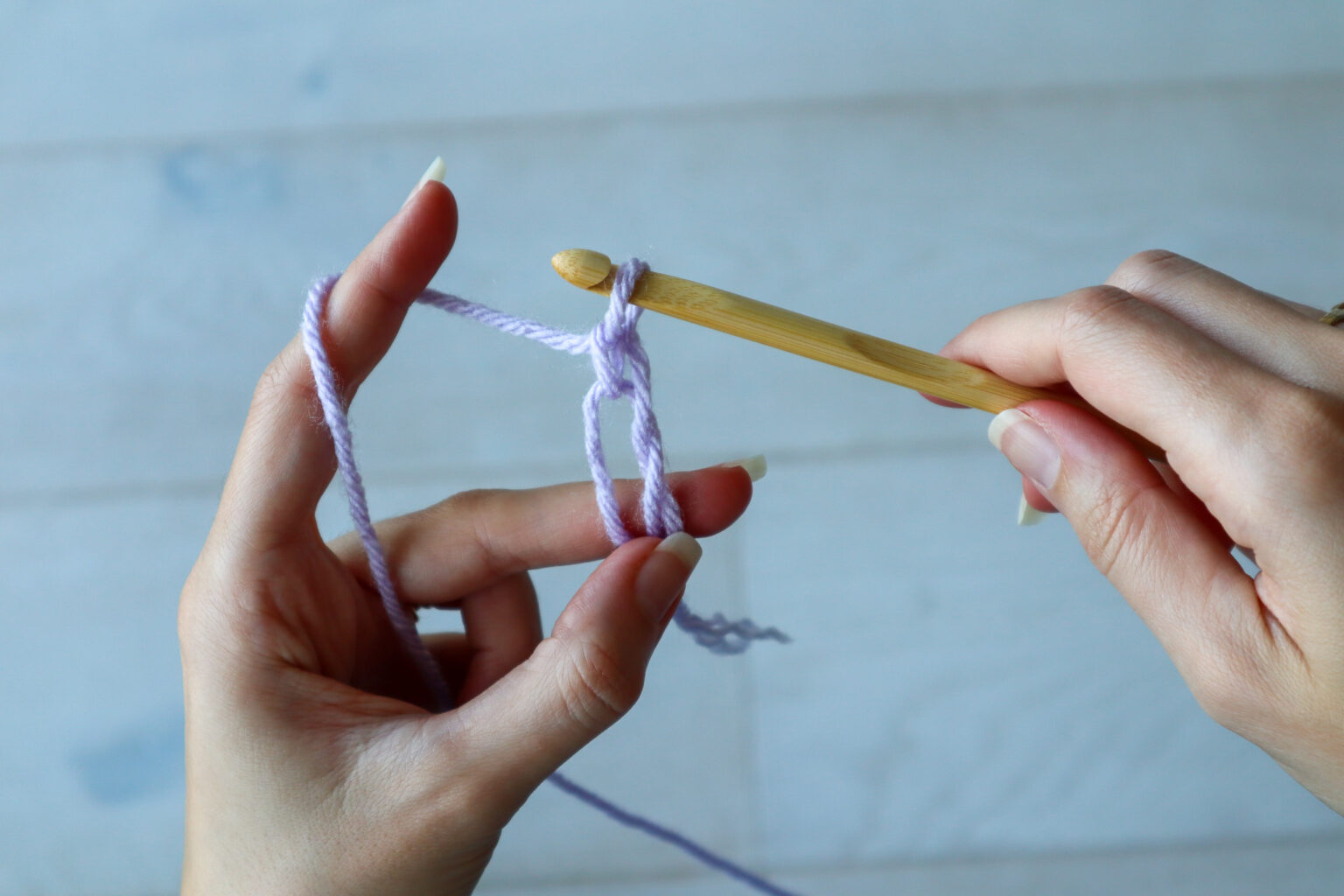 How To Crochet The Magic Circle - The Best Way To Start Crochet Hats ...