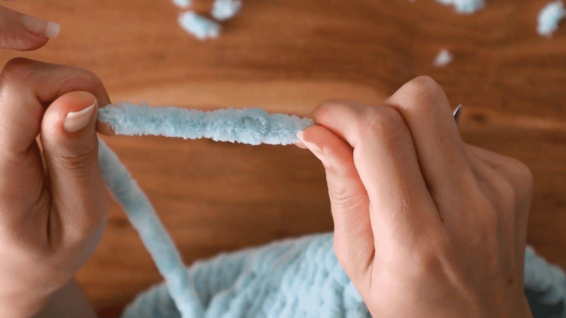 How To Work With Chenille Yarn - Plus, Free Super Chunky Knit Blanket ...