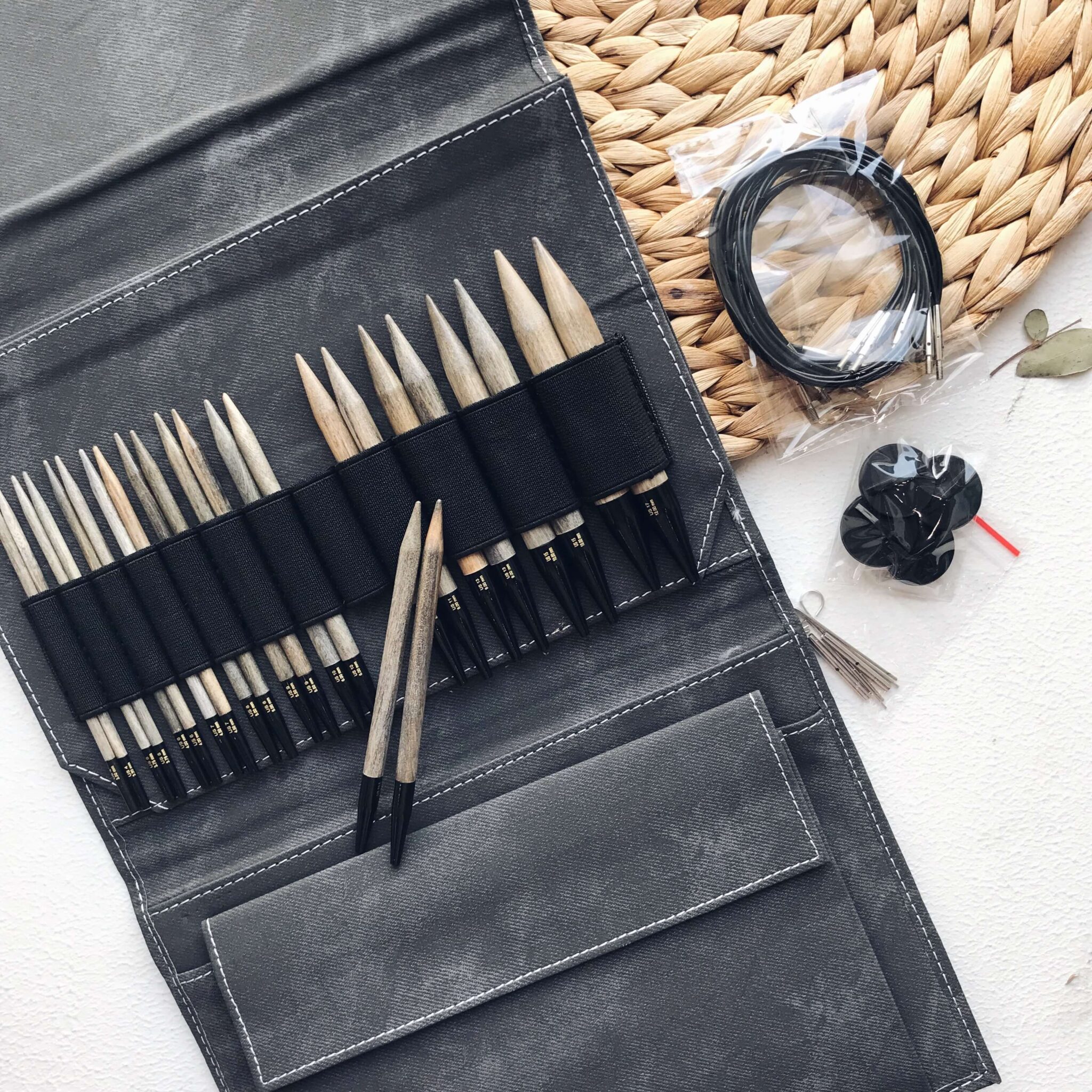 Interchangeable Knitting Needles – A Buying Guide – The Snugglery