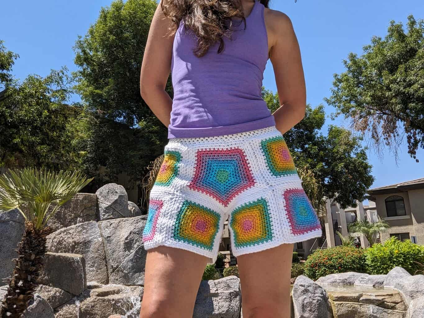 Linen Stitch Granny Square Shorts! - The Snugglery